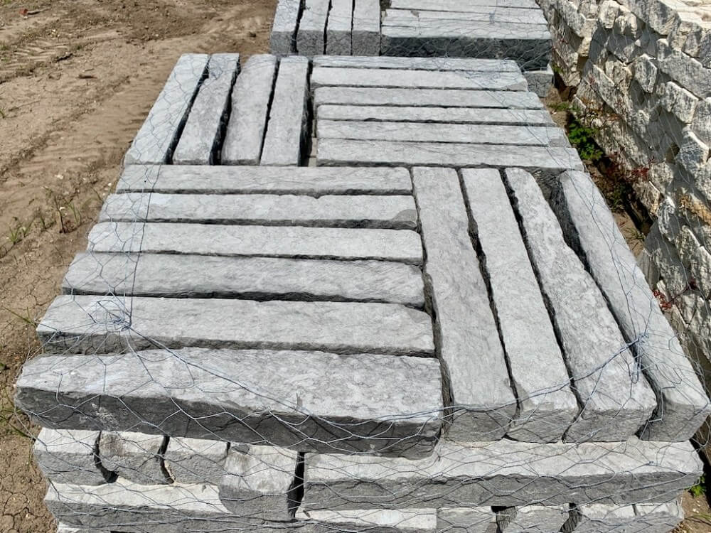 Stone Edging Landscaping - Limestone Gray - Houston - 77099