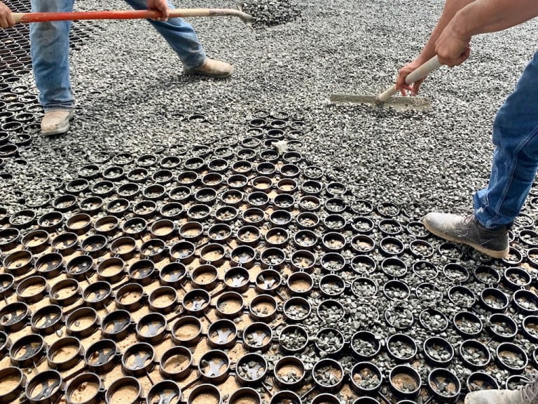 Permeable Pavers & Aggregate Gravel Yard - Houston , TX 77099